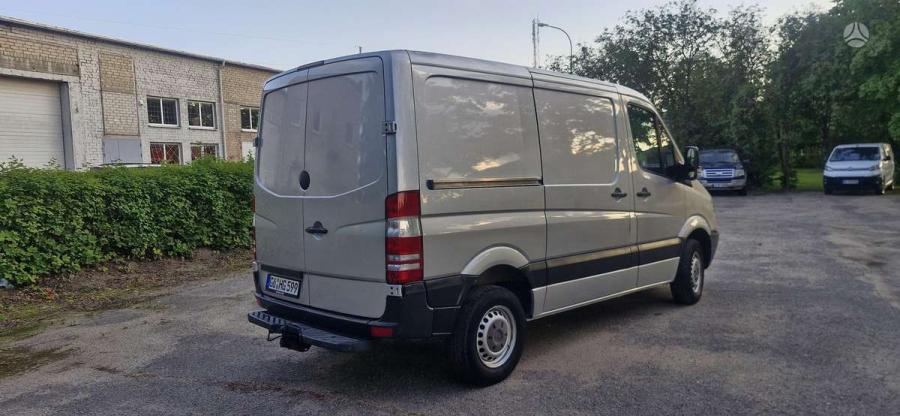 Grey Mercedes-Benz Sprinter 2011 in Kelme, with an engine capacity of 2.14 L and mileage of 253 thousand km for 6700 €, photo 4 on AUTOMOTO.COM.LV