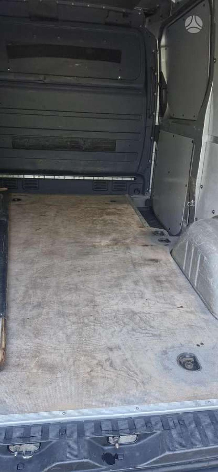 Grey Mercedes-Benz Sprinter 2011 in Kelme, with an engine capacity of 2.14 L and mileage of 253 thousand km for 6700 €, photo 8 on AUTOMOTO.COM.LV