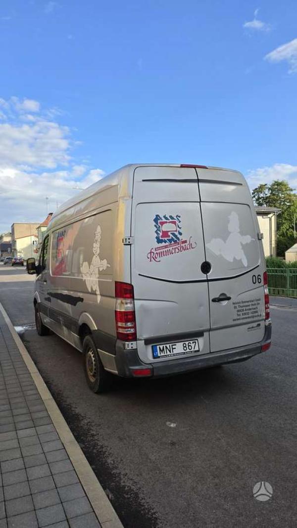 Pelēks Mercedes-Benz Sprinter 2012 Panevēža, ar dzinēja tilpumu 2.14 L un nobraukumu 284 tūkst. km par 5400 €, foto 3 vietnē AUTOMOTO.COM.LV