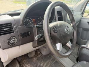 Grey Mercedes-Benz Sprinter 2017 in Skaudvile, with an engine capacity of 2.14 L and mileage of 658 thousand km for 7600 €, photo 13 on AUTOMOTO.COM.LV