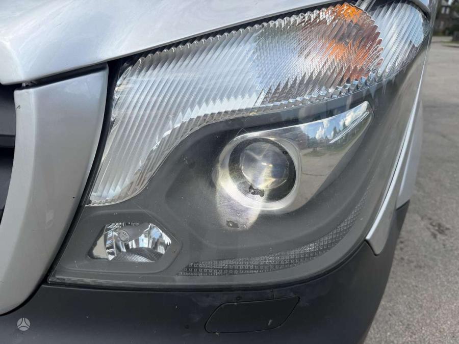 Grey Mercedes-Benz Sprinter 2017 in Skaudvile, with an engine capacity of 2.14 L and mileage of 658 thousand km for 7600 €, photo 14 on AUTOMOTO.COM.LV