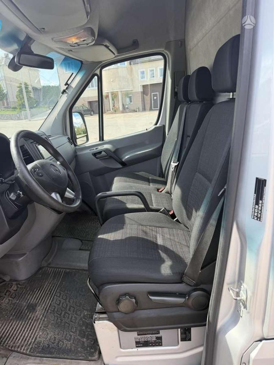 Grey Mercedes-Benz Sprinter 2017 in Skaudvile, with an engine capacity of 2.14 L and mileage of 658 thousand km for 7600 €, photo 15 on AUTOMOTO.COM.LV