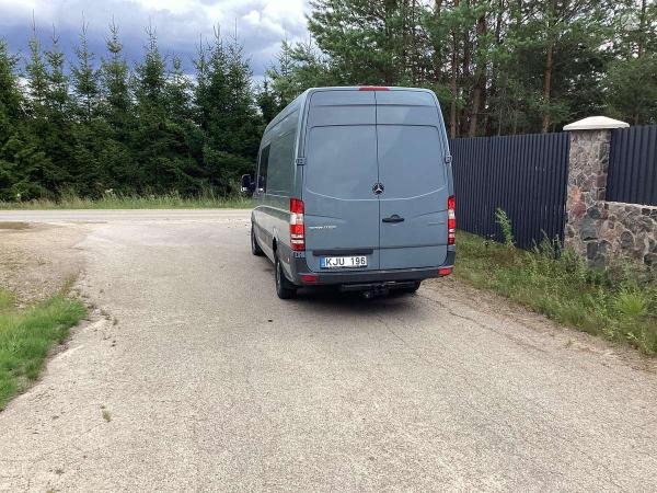Pelēks Mercedes-Benz Sprinter 2018 Utena, ar dzinēja tilpumu 2.99 L un nobraukumu 800 tūkst. km par 11495 €, foto 6 vietnē AUTOMOTO.COM.LV