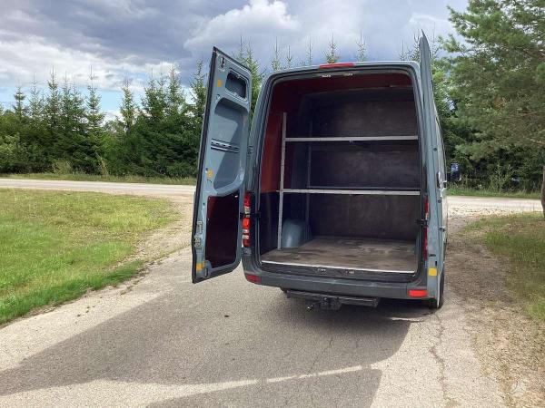 Pelēks Mercedes-Benz Sprinter 2018 Utena, ar dzinēja tilpumu 2.99 L un nobraukumu 800 tūkst. km par 11495 €, foto 7 vietnē AUTOMOTO.COM.LV