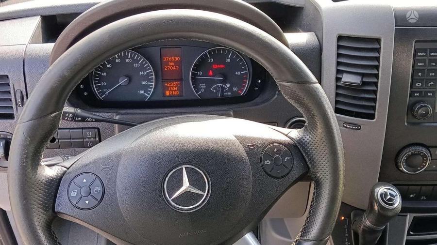 Pelēks Mercedes-Benz Sprinter 2018 Radviliškis, ar dzinēja tilpumu 2.14 L un nobraukumu 376 tūkst. km par 13200 €, foto 17 vietnē AUTOMOTO.COM.LV