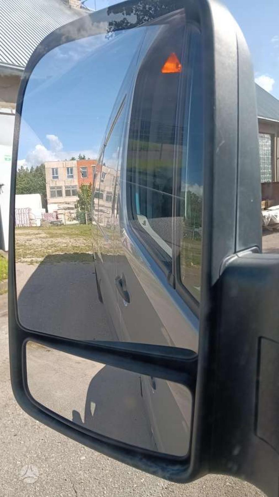 Pelēks Mercedes-Benz Sprinter 2018 Radviliškis, ar dzinēja tilpumu 2.14 L un nobraukumu 376 tūkst. km par 13200 €, foto 30 vietnē AUTOMOTO.COM.LV