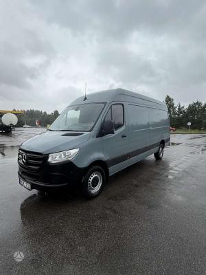 Grey Mercedes-Benz Sprinter 2019 in Silute, with an engine capacity of 2.14 L and mileage of 218 thousand km for 13800 €, photo 3 on AUTOMOTO.COM.LV