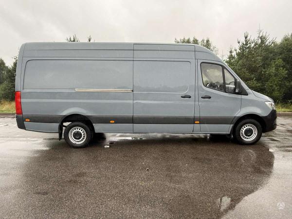 Grey Mercedes-Benz Sprinter 2019 in Silute, with an engine capacity of 2.14 L and mileage of 218 thousand km for 13800 €, photo 3 on AUTOMOTO.COM.LV