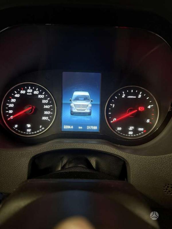 Grey Mercedes-Benz Sprinter 2019 in Silute, with an engine capacity of 2.14 L and mileage of 218 thousand km for 13800 €, photo 6 on AUTOMOTO.COM.LV