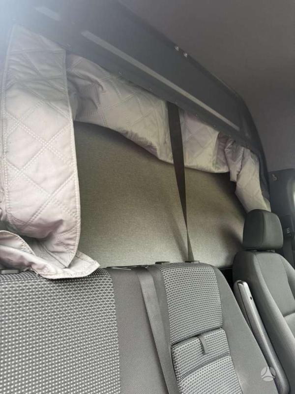 Grey Mercedes-Benz Sprinter 2019 in Silute, with an engine capacity of 2.14 L and mileage of 218 thousand km for 13800 €, photo 8 on AUTOMOTO.COM.LV