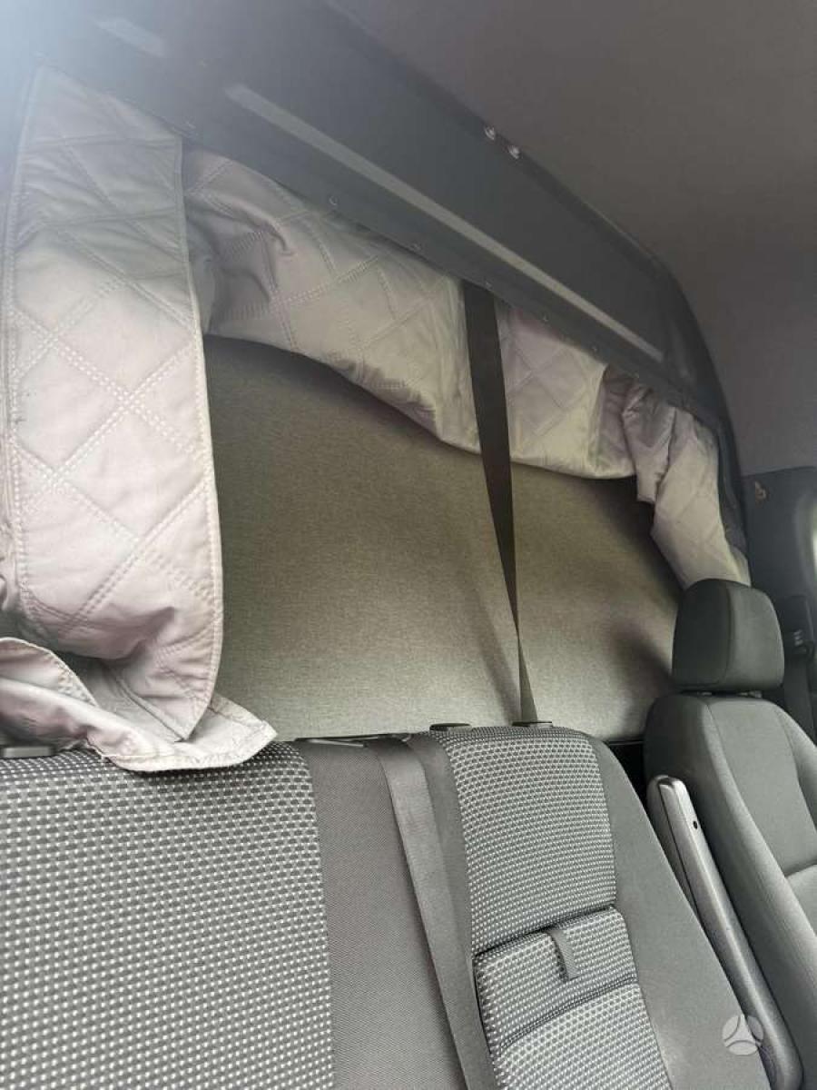 Grey Mercedes-Benz Sprinter 2019 in Silute, with an engine capacity of 2.14 L and mileage of 218 thousand km for 13800 €, photo 9 on AUTOMOTO.COM.LV