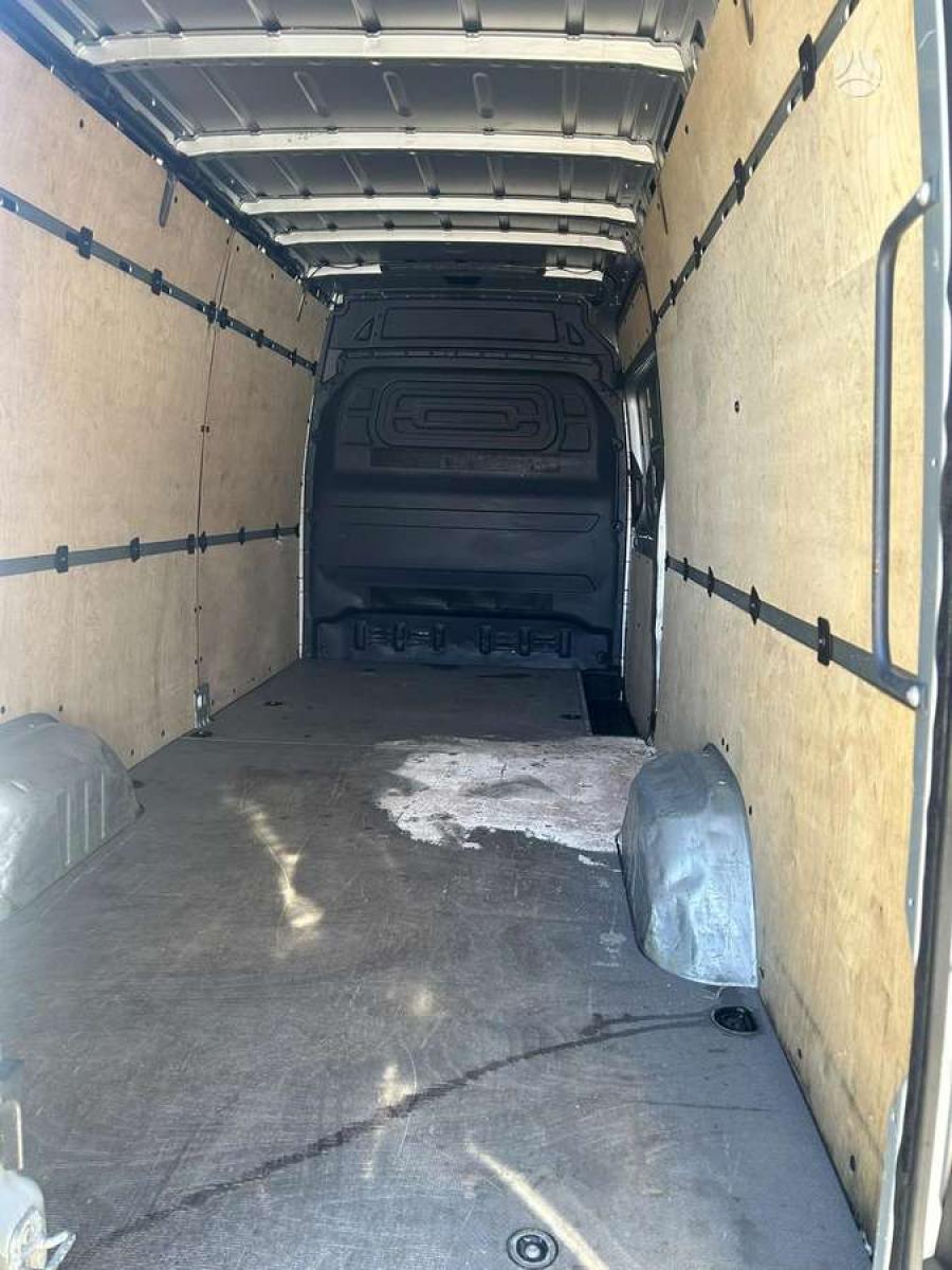 Grey Mercedes-Benz Sprinter 2019 in Kaunas, with an engine capacity of 2.20 L and mileage of 327 thousand km for 9550 €, photo 9 on AUTOMOTO.COM.LV