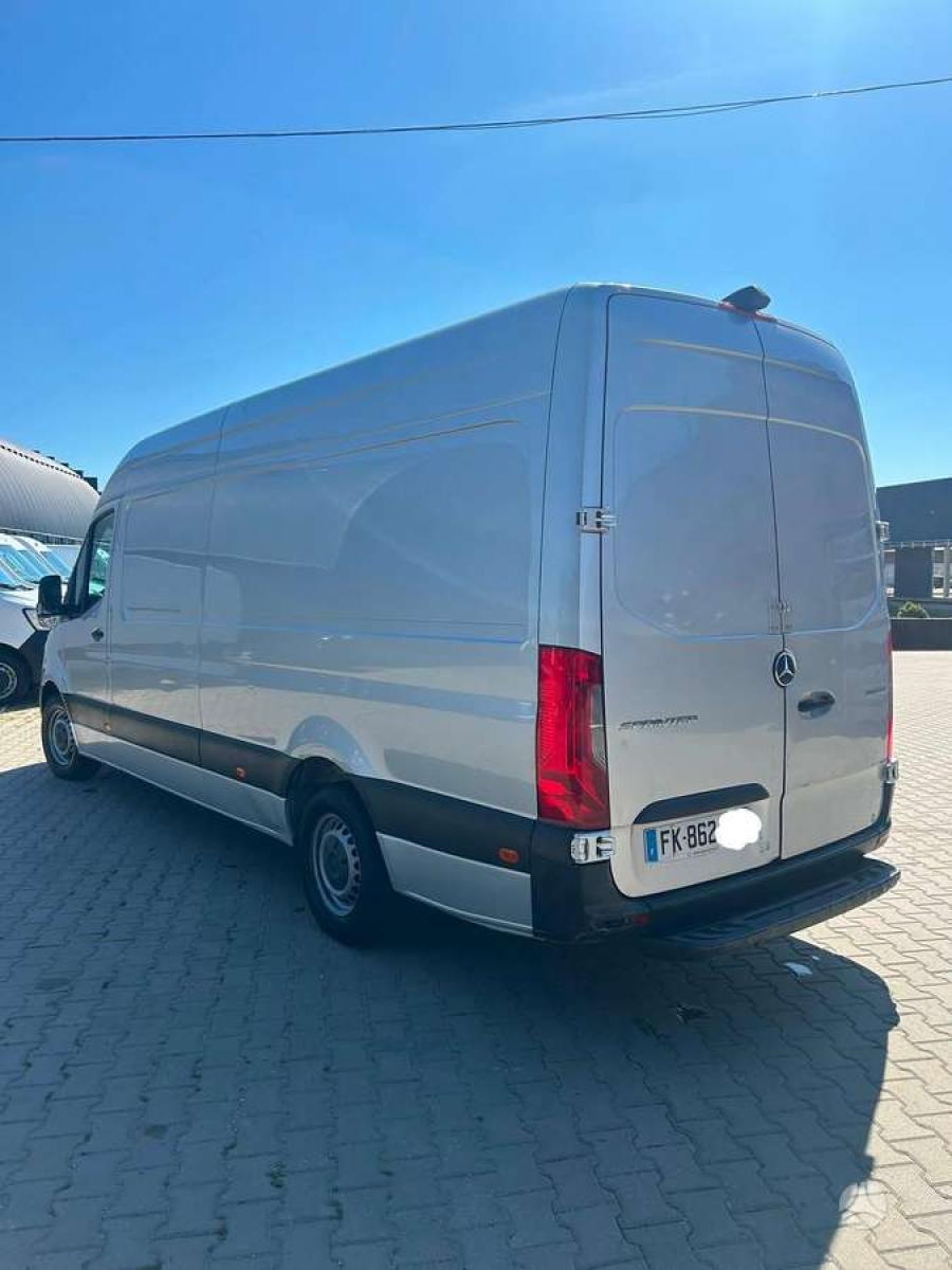 Grey Mercedes-Benz Sprinter 2019 in Kaunas, with an engine capacity of 2.20 L and mileage of 327 thousand km for 9550 €, photo 10 on AUTOMOTO.COM.LV