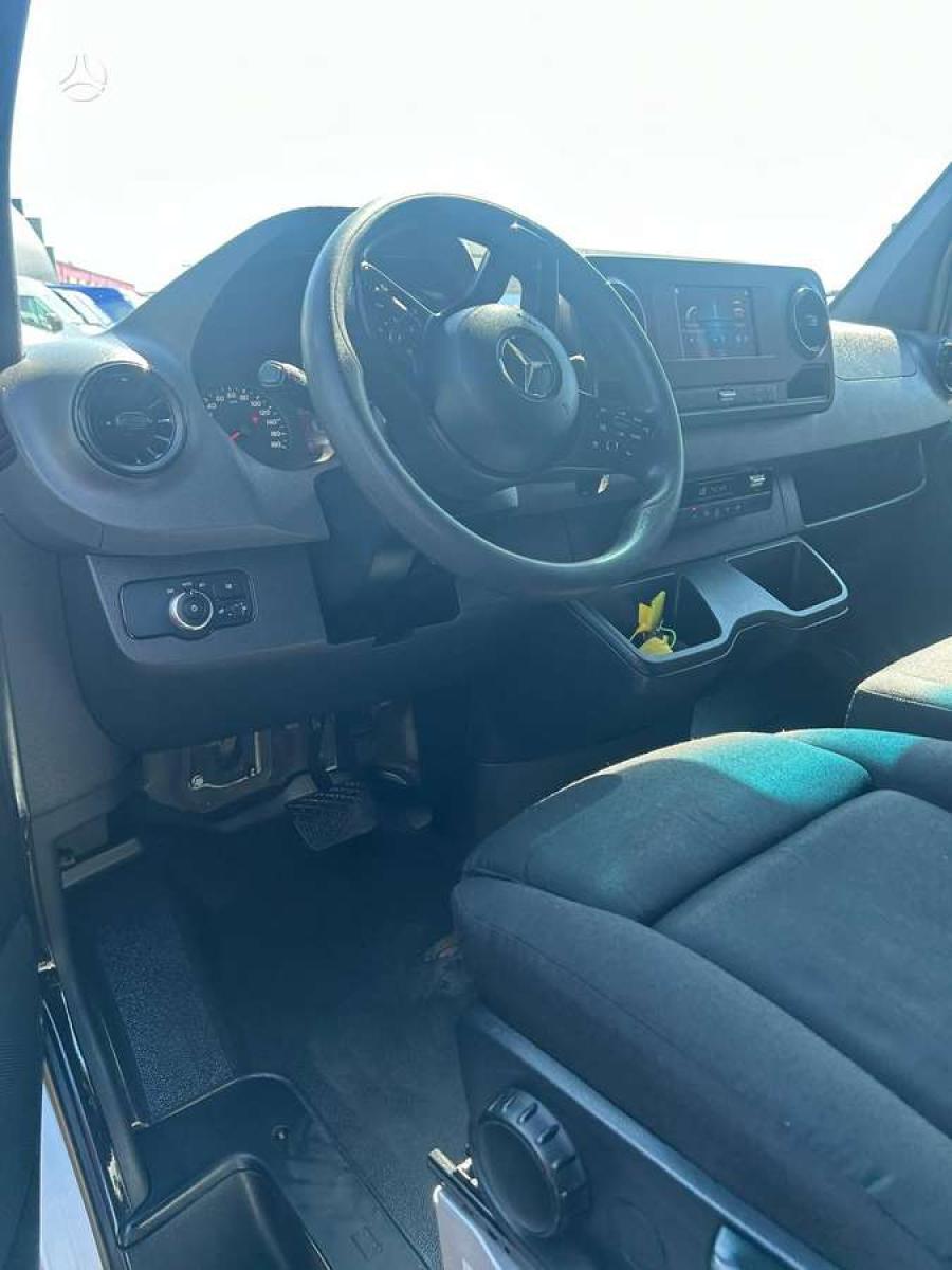 Grey Mercedes-Benz Sprinter 2019 in Kaunas, with an engine capacity of 2.20 L and mileage of 327 thousand km for 9550 €, photo 11 on AUTOMOTO.COM.LV