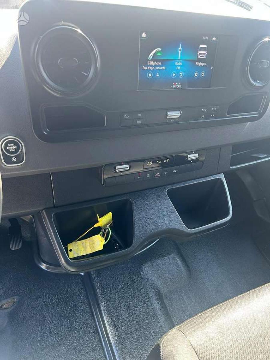 Grey Mercedes-Benz Sprinter 2019 in Kaunas, with an engine capacity of 2.20 L and mileage of 327 thousand km for 9550 €, photo 13 on AUTOMOTO.COM.LV