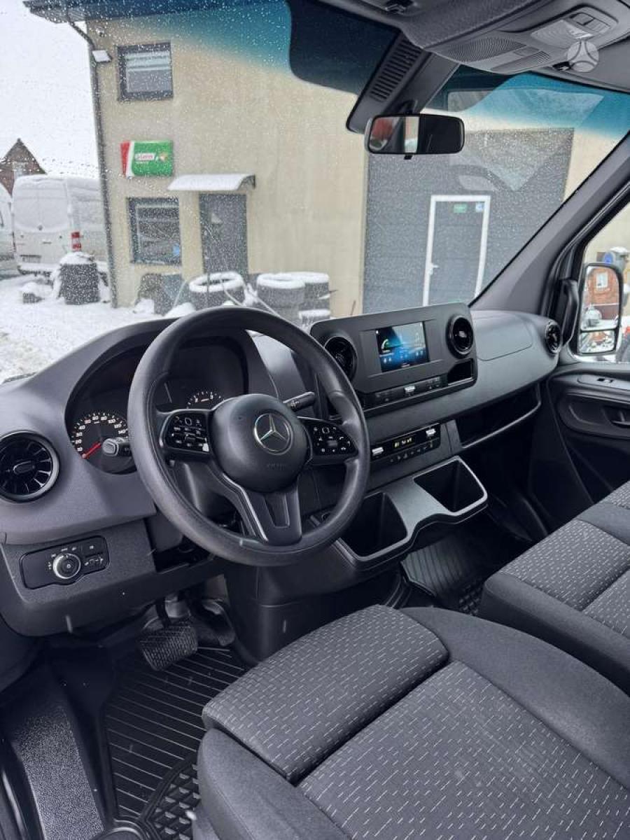 Pelēks Mercedes-Benz Sprinter 2020 Marijampole, ar dzinēja tilpumu 2.14 L un nobraukumu 114 tūkst. km par 22385 €, foto 9 vietnē AUTOMOTO.COM.LV