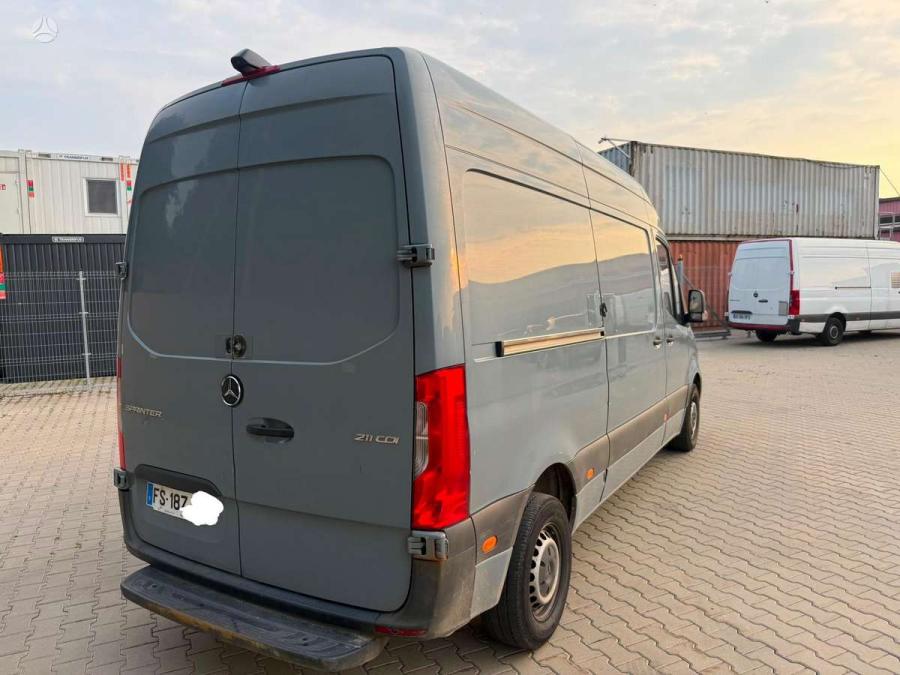 Pelēks Mercedes-Benz Sprinter 2020 Kauņa, ar dzinēja tilpumu 2.20 L un nobraukumu 321 tūkst. km par 11600 €, foto 3 vietnē AUTOMOTO.COM.LV
