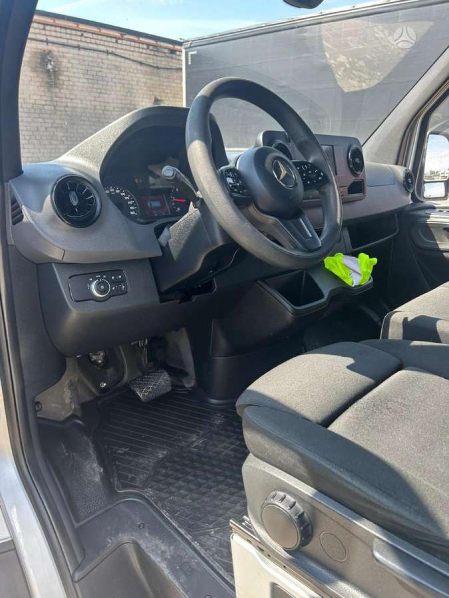Pelēks Mercedes-Benz Sprinter 2021 Kauņa, ar dzinēja tilpumu 2.14 L un nobraukumu 176 tūkst. km par 9450 €, foto 10 vietnē AUTOMOTO.COM.LV