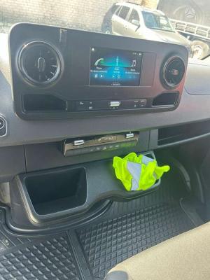 Pelēks Mercedes-Benz Sprinter 2021 Kauņa, ar dzinēja tilpumu 2.14 L un nobraukumu 176 tūkst. km par 9450 €, foto 12 vietnē AUTOMOTO.COM.LV
