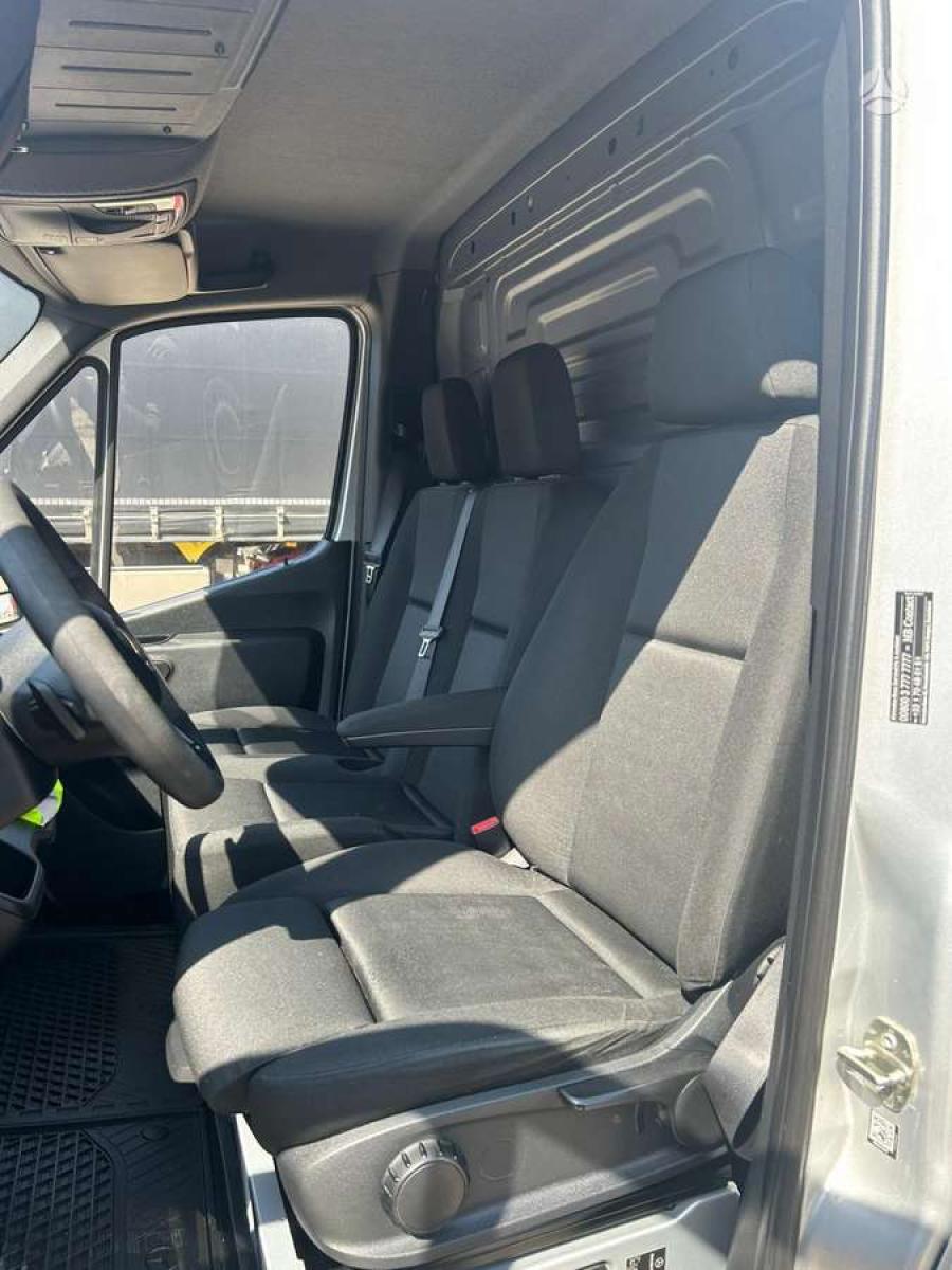 Pelēks Mercedes-Benz Sprinter 2021 Kauņa, ar dzinēja tilpumu 2.14 L un nobraukumu 176 tūkst. km par 9450 €, foto 13 vietnē AUTOMOTO.COM.LV