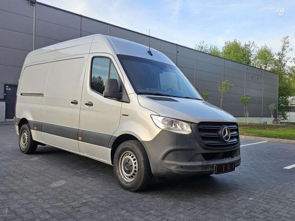 Grey Mercedes-Benz Sprinter 2022 in Vilnius, with an engine capacity of 0.00 L and mileage of 4 thousand km for 25900 €, photo 1 on AUTOMOTO.COM.LV