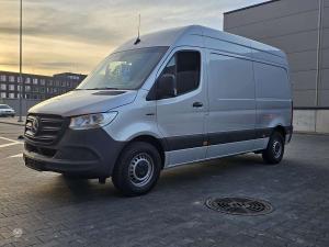 Grey Mercedes-Benz Sprinter 2022 in Vilnius, with an engine capacity of 0.00 L and mileage of 4 thousand km for 25900 €, photo 3 on AUTOMOTO.COM.LV