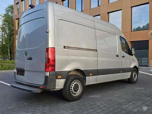 Grey Mercedes-Benz Sprinter 2022 in Vilnius, with an engine capacity of 0.00 L and mileage of 4 thousand km for 25900 €, photo 5 on AUTOMOTO.COM.LV