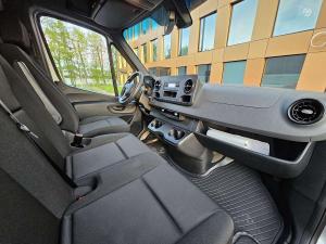 Grey Mercedes-Benz Sprinter 2022 in Vilnius, with an engine capacity of 0.00 L and mileage of 4 thousand km for 25900 €, photo 13 on AUTOMOTO.COM.LV