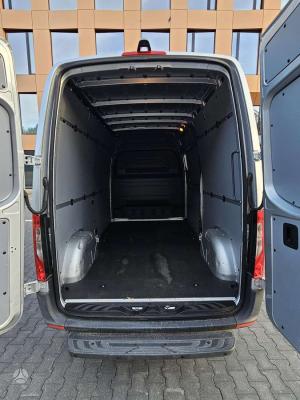 Grey Mercedes-Benz Sprinter 2022 in Vilnius, with an engine capacity of 0.00 L and mileage of 4 thousand km for 25900 €, photo 20 on AUTOMOTO.COM.LV