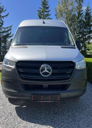 Grey Mercedes-Benz Sprinter 2022 in Kaunas, with an engine capacity of 0.00 L and mileage of 27 thousand km for 16500 €, photo 9 on AUTOMOTO.COM.LV