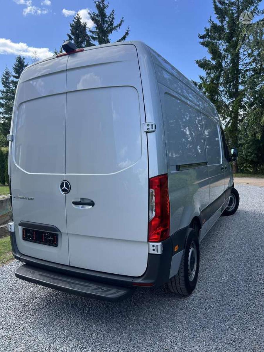 Grey Mercedes-Benz Sprinter 2022 in Kaunas, with an engine capacity of 0.00 L and mileage of 27 thousand km for 16500 €, photo 17 on AUTOMOTO.COM.LV