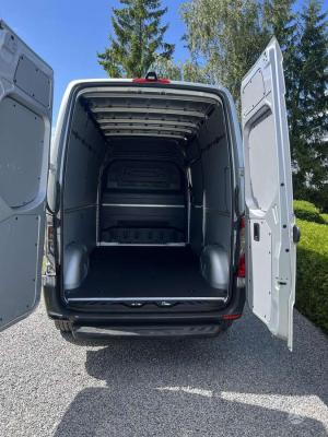 Grey Mercedes-Benz Sprinter 2022 in Kaunas, with an engine capacity of 0.00 L and mileage of 27 thousand km for 16500 €, photo 19 on AUTOMOTO.COM.LV