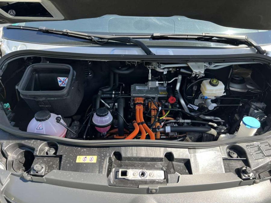 Grey Mercedes-Benz Sprinter 2022 in Kaunas, with an engine capacity of 0.00 L and mileage of 27 thousand km for 16500 €, photo 32 on AUTOMOTO.COM.LV