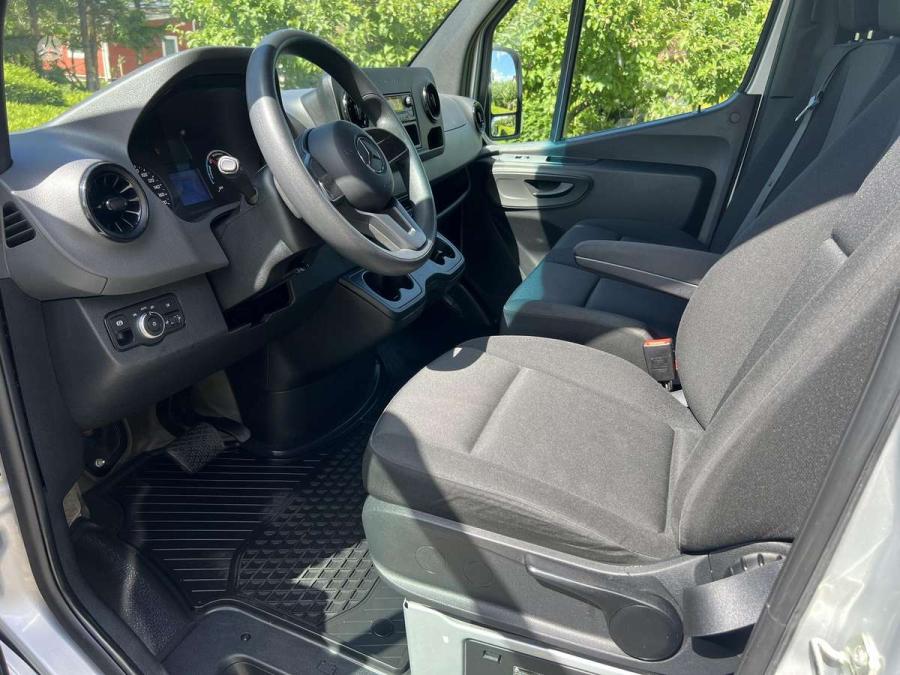 Grey Mercedes-Benz Sprinter 2022 in Kaunas, with an engine capacity of 0.00 L and mileage of 27 thousand km for 16500 €, photo 39 on AUTOMOTO.COM.LV