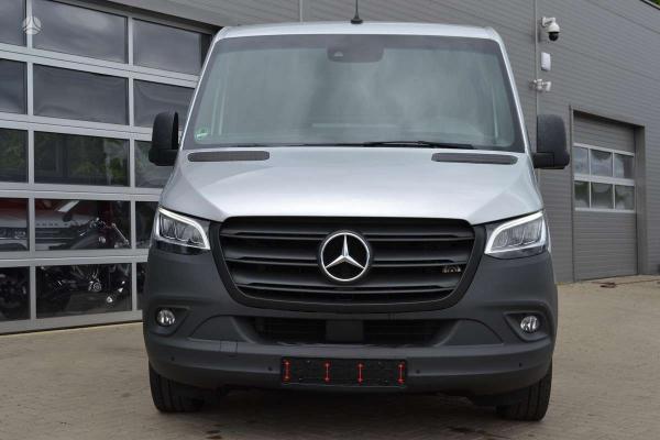 Pelēks Mercedes-Benz Sprinter 2022 Viļņa, ar dzinēja tilpumu 1.95 L un nobraukumu 86 tūkst. km par 32000 €, foto 2 vietnē AUTOMOTO.COM.LV