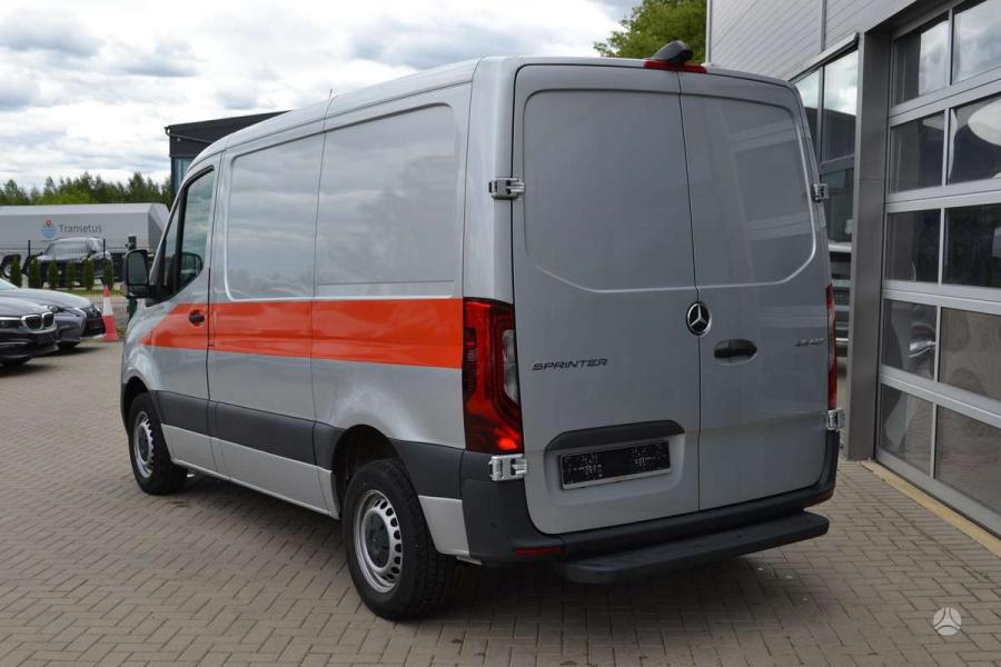 Grey Mercedes-Benz Sprinter 2022 in Vilnius, with an engine capacity of 1.95 L and mileage of 86 thousand km for 32000 €, photo 6 on AUTOMOTO.COM.LV
