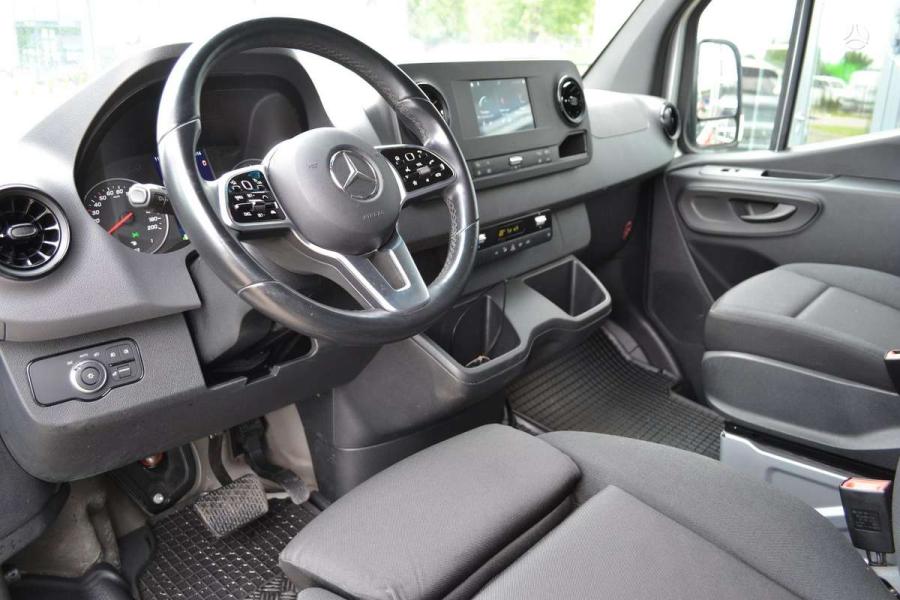Grey Mercedes-Benz Sprinter 2022 in Vilnius, with an engine capacity of 1.95 L and mileage of 86 thousand km for 32000 €, photo 13 on AUTOMOTO.COM.LV