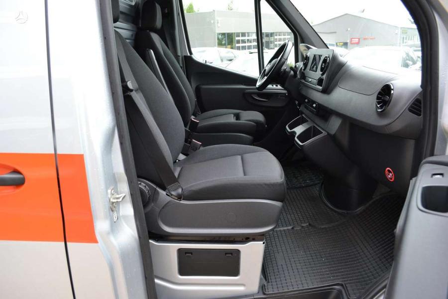 Grey Mercedes-Benz Sprinter 2022 in Vilnius, with an engine capacity of 1.95 L and mileage of 86 thousand km for 32000 €, photo 16 on AUTOMOTO.COM.LV