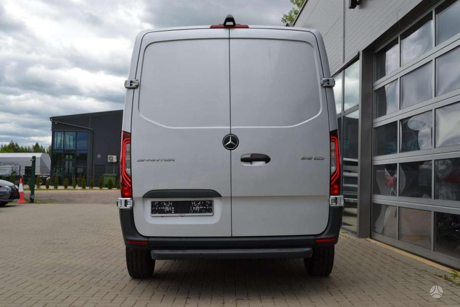 Grey Mercedes-Benz Sprinter 2022 in Vilnius, with an engine capacity of 1.95 L and mileage of 86 thousand km for 32000 €, photo 24 on AUTOMOTO.COM.LV