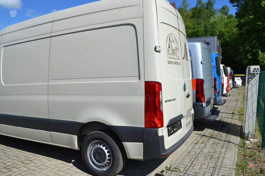 Grey Mercedes-Benz Sprinter 2022 in Vilnius, with an engine capacity of 1.95 L and mileage of 86 thousand km for 32000 €, photo 28 on AUTOMOTO.COM.LV