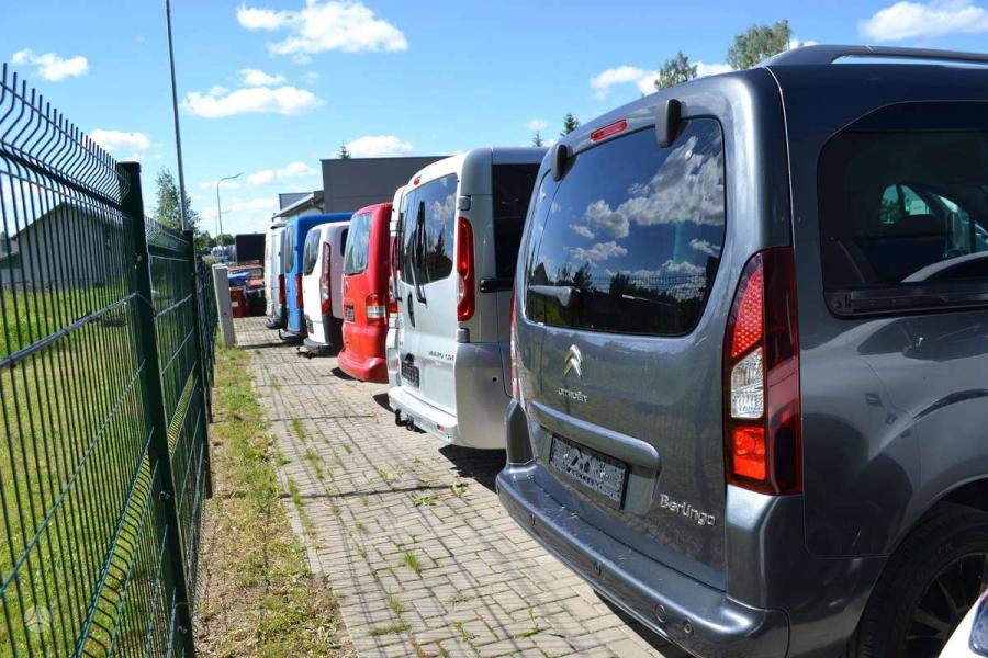 Grey Mercedes-Benz Sprinter 2022 in Vilnius, with an engine capacity of 1.95 L and mileage of 86 thousand km for 32000 €, photo 29 on AUTOMOTO.COM.LV