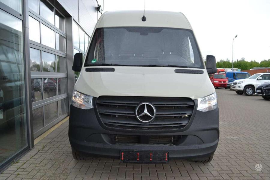 Pelēks Mercedes-Benz Sprinter 2022 Viļņa, ar dzinēja tilpumu 1.95 L un nobraukumu 75 tūkst. km par 23500 €, foto 4 vietnē AUTOMOTO.COM.LV