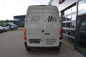 Pelēks Mercedes-Benz Sprinter 2022 Viļņa, ar dzinēja tilpumu 1.95 L un nobraukumu 75 tūkst. km par 23500 €, foto 8 vietnē AUTOMOTO.COM.LV