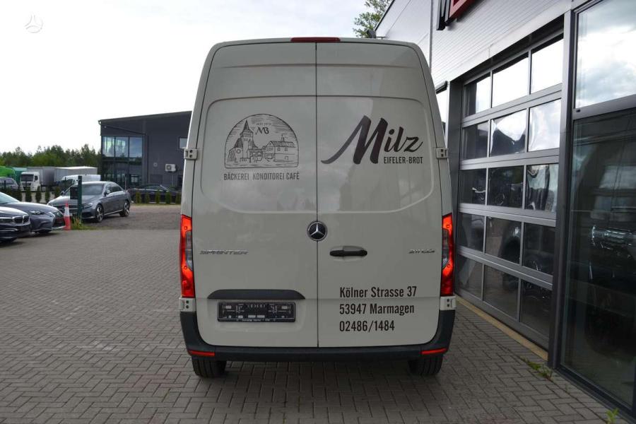 Pelēks Mercedes-Benz Sprinter 2022 Viļņa, ar dzinēja tilpumu 1.95 L un nobraukumu 75 tūkst. km par 23500 €, foto 8 vietnē AUTOMOTO.COM.LV