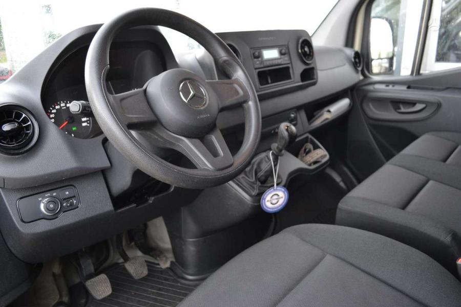 Pelēks Mercedes-Benz Sprinter 2022 Viļņa, ar dzinēja tilpumu 1.95 L un nobraukumu 75 tūkst. km par 23500 €, foto 12 vietnē AUTOMOTO.COM.LV