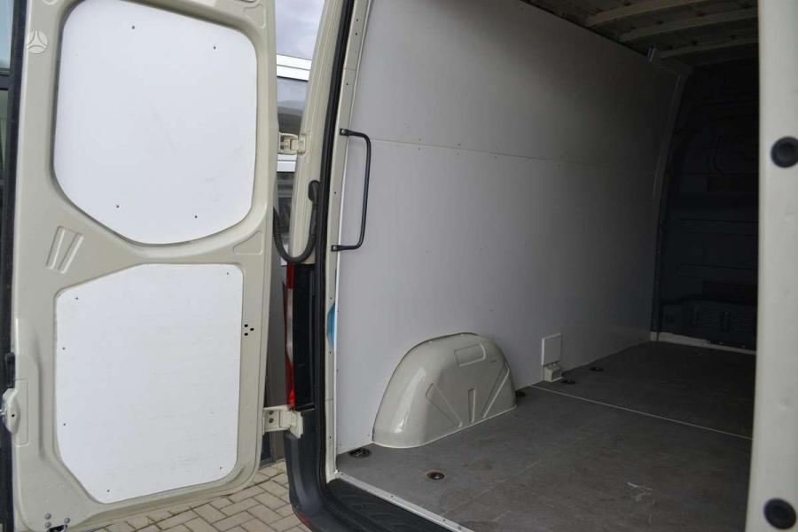 Pelēks Mercedes-Benz Sprinter 2022 Viļņa, ar dzinēja tilpumu 1.95 L un nobraukumu 75 tūkst. km par 23500 €, foto 20 vietnē AUTOMOTO.COM.LV