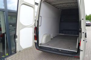 Pelēks Mercedes-Benz Sprinter 2022 Viļņa, ar dzinēja tilpumu 1.95 L un nobraukumu 75 tūkst. km par 23500 €, foto 21 vietnē AUTOMOTO.COM.LV