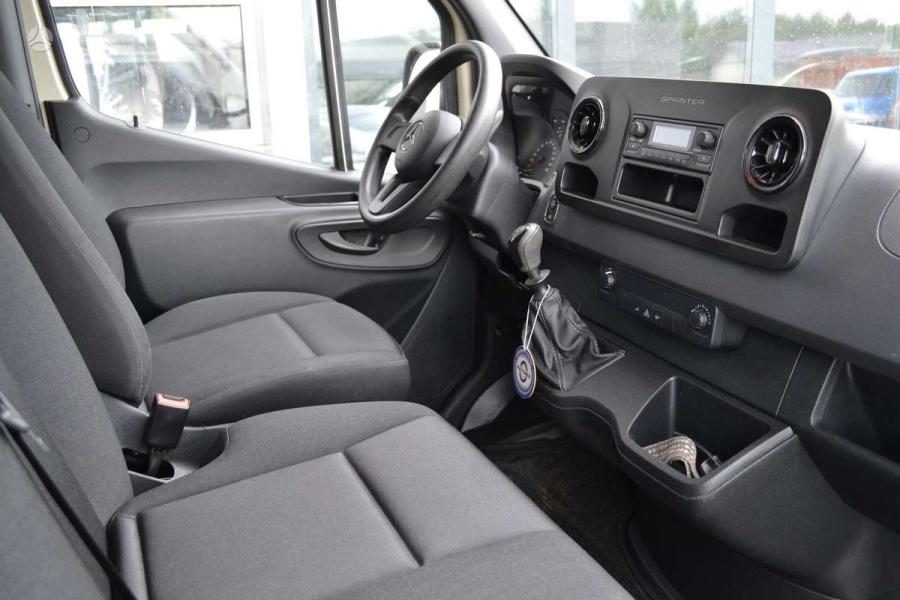 Pelēks Mercedes-Benz Sprinter 2022 Viļņa, ar dzinēja tilpumu 1.95 L un nobraukumu 75 tūkst. km par 23500 €, foto 29 vietnē AUTOMOTO.COM.LV