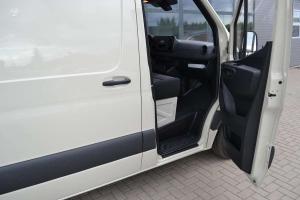 Pelēks Mercedes-Benz Sprinter 2022 Viļņa, ar dzinēja tilpumu 1.95 L un nobraukumu 75 tūkst. km par 23500 €, foto 31 vietnē AUTOMOTO.COM.LV