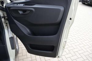 Pelēks Mercedes-Benz Sprinter 2022 Viļņa, ar dzinēja tilpumu 1.95 L un nobraukumu 75 tūkst. km par 23500 €, foto 32 vietnē AUTOMOTO.COM.LV